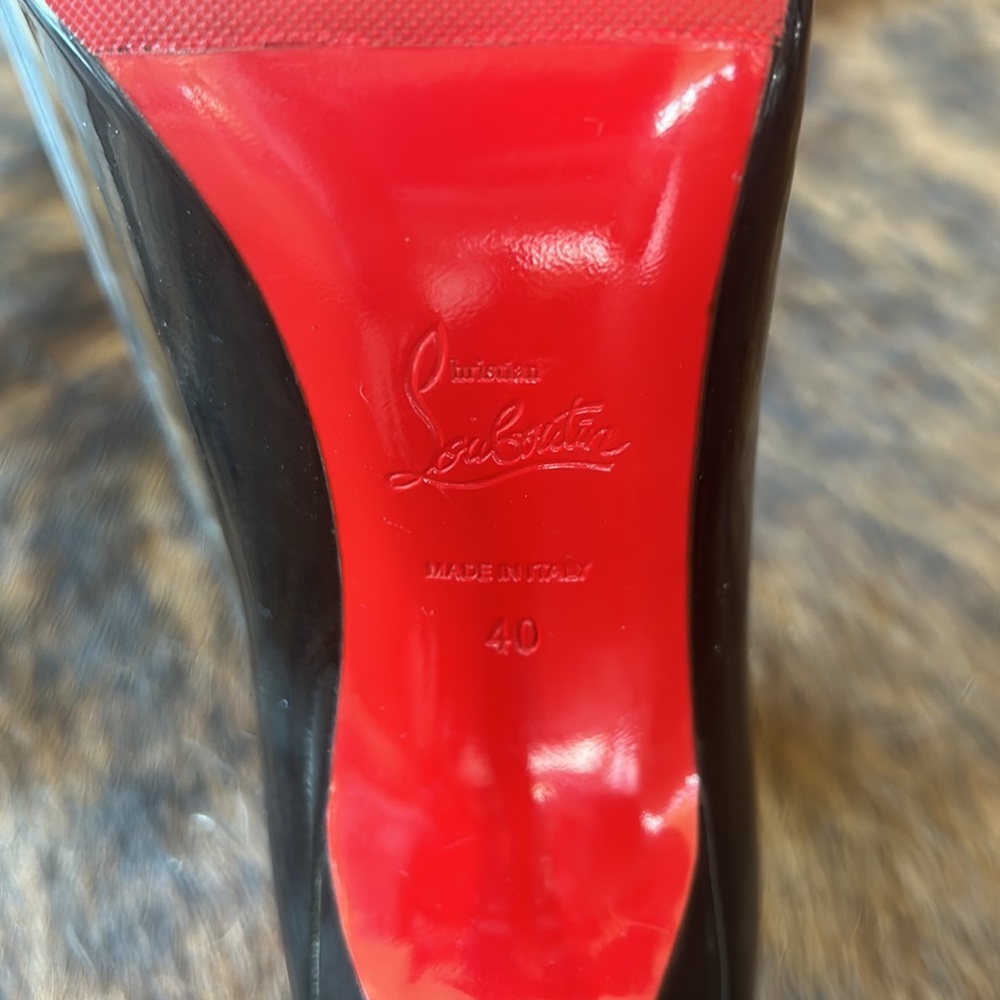 Christian Louboutin So Kate Pumps - Gem